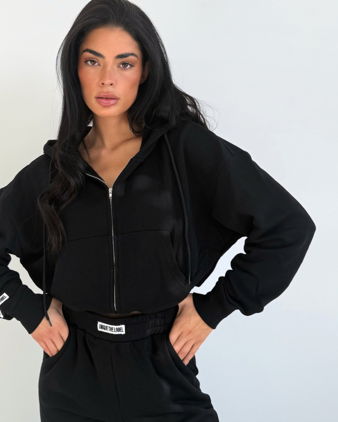 Unique The Label – Reve